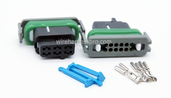 Harley Davidson OEM 72130-04 - 2004-Up Speedometer Connector